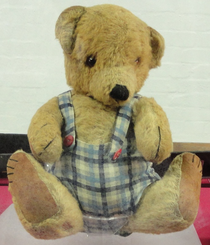 People want trains, a teddy bear and a life expectancy map